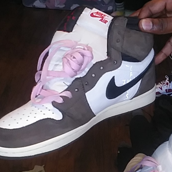 Jordan | Shoes | Travis Scotts Jordan S Size 11 | Poshmark